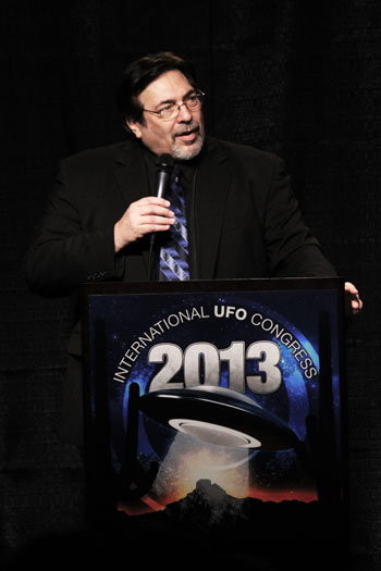 HuffPost Live discusses the search for ET - Openminds.tv